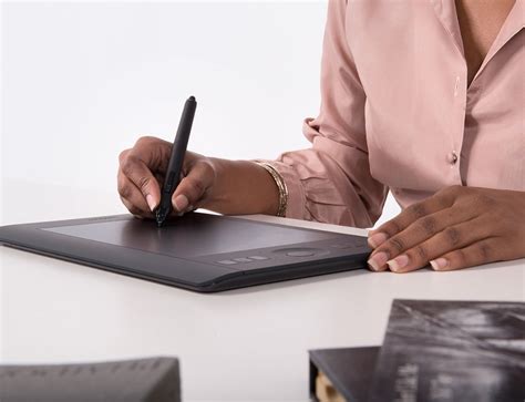 Wacom Intuos Pro Creative Pen Tablet » Gadget Flow