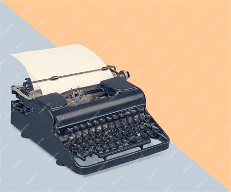 Premium Photo Typewriter Old Fashioned Retro Old Typescript