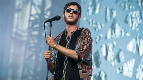 Max Colombie Oscar And The Wolf Slachtoffer Van Homohaat Na Optreden Op De Warmste Week
