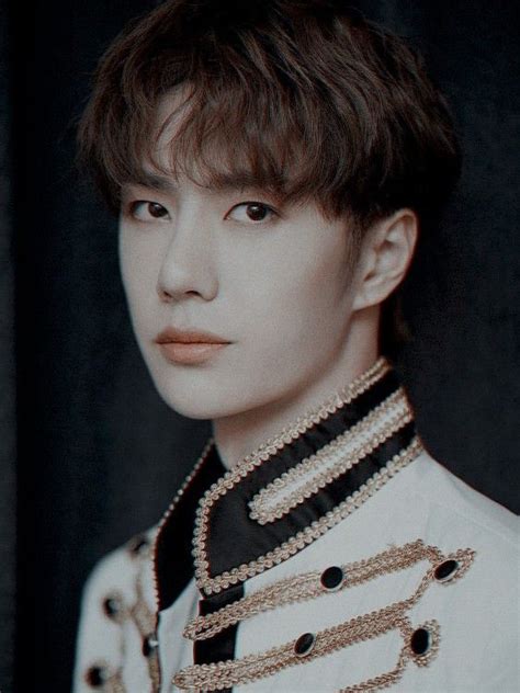 Пин от пользователя Jana Poklopova на доске Wang Yibo