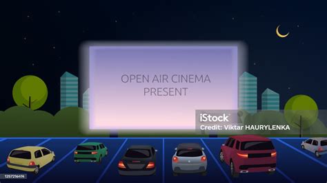 노천 영화관 자동차는 밤에 열린 주차장에서 영화를 본다 저녁 도시를 배경으로 어두운 빛속에서 대형 야외 스크린이 빛납니다 벡터 만화 일러스트레이션 자동차 극장에 대한 스톡
