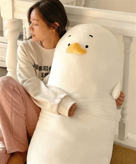 오덕이 바디필로우🦆 길 잃은 오덕이를 입양하세요 😭 대형 배게 침대 쿠션 등받이 귀여운 인테리어 용품 인형 소품