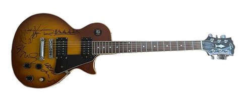 Chitarra Les Paul Firmata Sex Pistols Charitystars