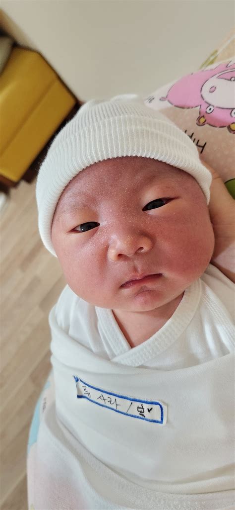 주민 50명 마을서 7남매 다둥이 가족 탄생 매일경제