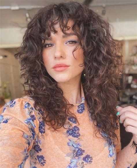 40 Shoulder Length Haircuts For Curly Hair Women Curly Hair 2025
