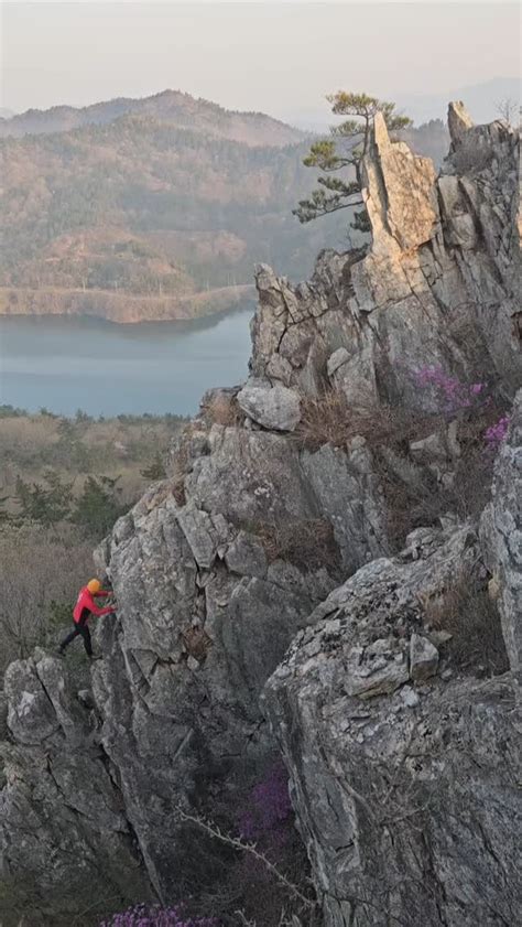 천향 Yongmu H • Instagram Photos And Videos