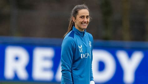 Wellington Phoenix Women Sign Esson