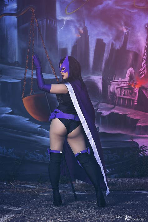 Huntress Sexy