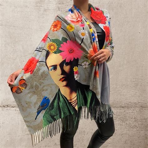 Арт Дамски Шал Фрида Кало Фръцла