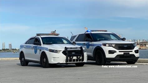 Policía Salva De Ahogarse A Un Niño Autista En Río De Miami
