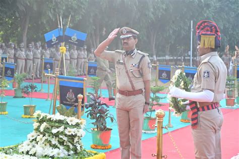 Ips Officer Vikas Sahay Named In Charge Dgp Of Gujarat
