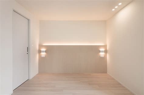 디자인소금 서울 주거 프리미엄 인테리어 은은한 조명이 조화를 이루는 욕실입니다 내추럴한 디자인이 돋보이는 편안한 마스터룸 욕실입니다 하루의 시작과 마무리를 기분