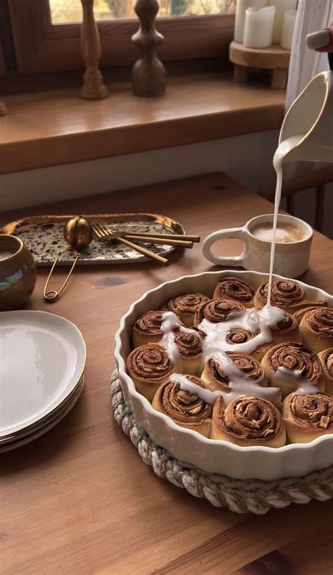 Pin By Pania On 🍁𝓁𝑒𝒶𝓋𝑒𝓈 🍁 Baking Yummy Food Food Photography