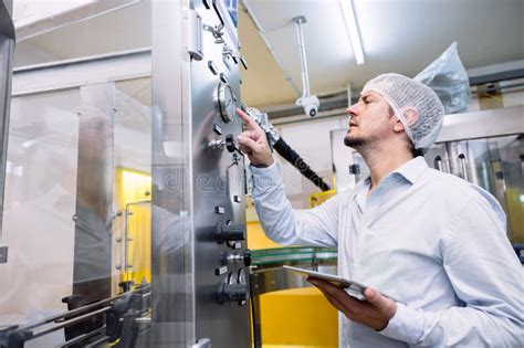 engineer setup the cnc machine with g code programming upload from