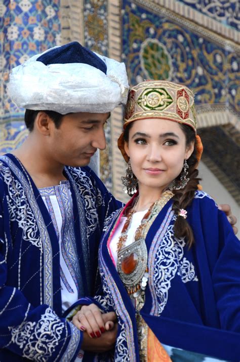 Traditional Dress Bukhara Uzbekistan Artofit
