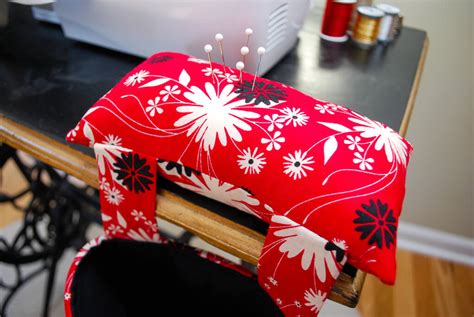 Pincushion Thread Catcher Pattern And Tutorial Merriment Design