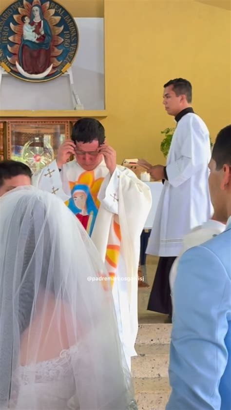 Padre Marcos Galvis Evangeliodehoy Evangeliodeldia Facebook