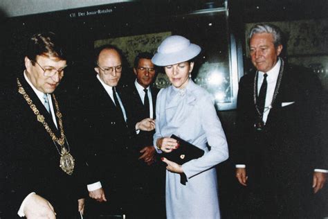 Universität Heidelberg Altrektor Und Physiker Gisbert Zu Putlitz Wird