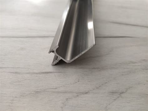 Кант дръжка алуминиева за кухни 3 метрa Inox Santana