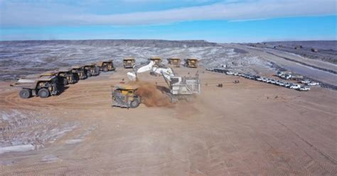 ЭТТ Цанхийн Баруун уурхайн хойд хэсгийн уулын ажлыг эхлүүллээ