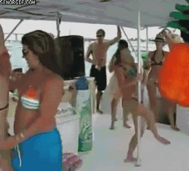 21 Girls Who Had Too Much To Drink Ebaums World
