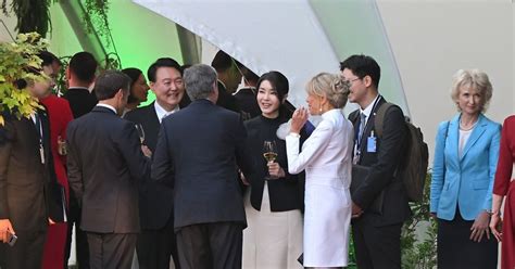 윤석열 대통령 내외 마크롱 프랑스 대통령 부부·블링컨 미 국무장관과 대화