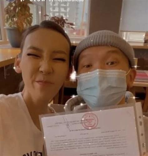 Загвар өмсөгч Э Оюунбилэг “магнайгаа хагартал” баярлав ТАС МН