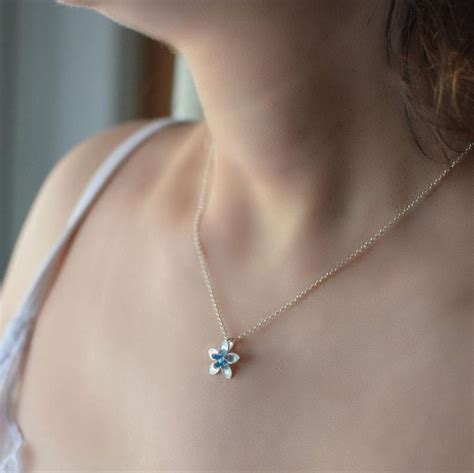 Dainty Daffodil Pendant Etsy Swirl Earrings Necklace Etsy Nature Pendant