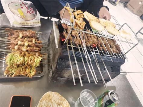 淄博的烧烤师傅：烤不完，根本烤不完 果壳 科技有意思