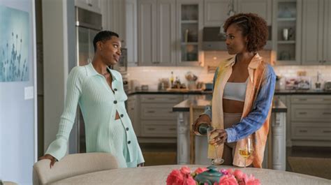 Insecure Season 5 Ending Explained Issa Chooses Love But Also Friendship