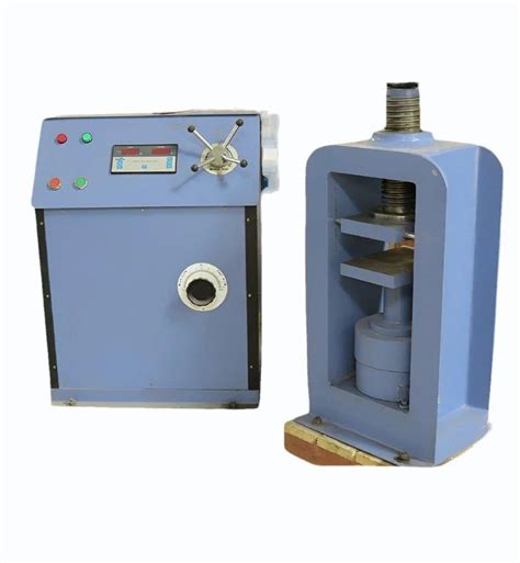 Semi Automatic 200 Ton Digital Cube Testing Machine 2000 KN At 104000 Piece In Cuttack
