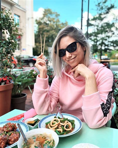 ・melania Baranowska・ On Instagram Pierwsze Jedzonko Na Mieście Trzeba Było Uwiecznić 🥢🥡