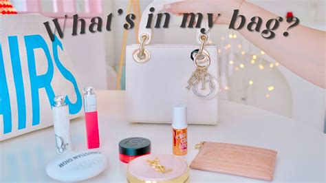 왓츠인마이백 여름 외출 필수템 디올 레이디백 페얼스 미니 토트백 Whats In My Bag Youtube