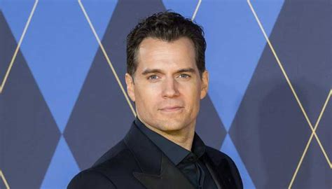 Henry Cavill Spills Beans On Doing Sex Scenes In Films Not A Fan