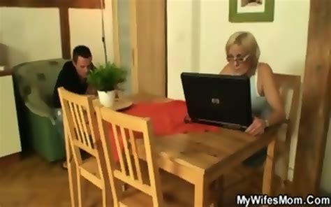Porno Warm New Mother In Regulation Requires His Cock Sex Wife Eporner
