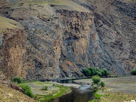 Таван Байдраг голын тохойд 😍 Баянхонгор аймгийн Заг сумын нутаг Facebook