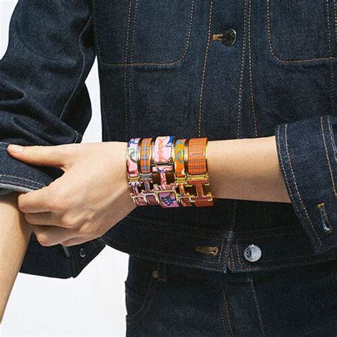 New Hermes Clic Clac And Clic H Print Patterns 2020 Print Patterns Hermes Hermes Online