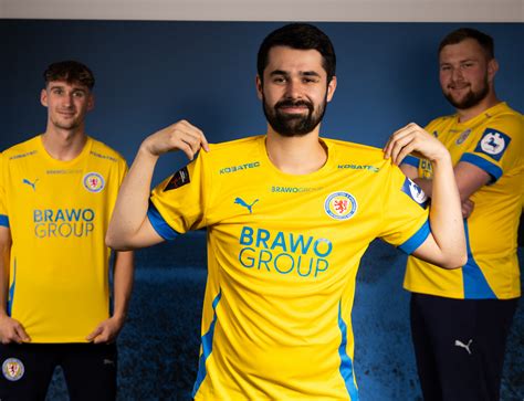 Mit Vollem Einsatz Gegen Den Scp Eintracht Braunschweig