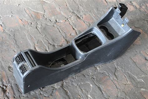 Средна конзола подлакътник Опел зафира 2 0дти 16в 101кс 00г Opel Zafira 2 0dti 16v 101hp