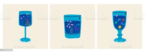 칵테일 다양한 종류의 안경을 쓴 음료의 일러스트레이션 손으로 그린 벡터 세트 칵테일에 대한 스톡 벡터 아트 및 기타 이미지 칵테일 벡터 결정체 Istock