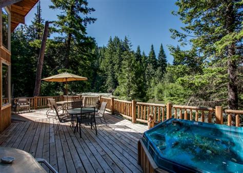 Danielle Lodge Brunners Lodge