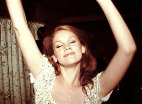 Pin By Debceke On Girly Girls 🤭🌸💕 In 2025 Farah Celebrities