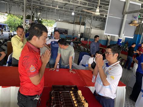 Khmer Chess Shows វគ្គផ្តាច់ព្រ័ត្រ លោកគ្រូ ឆយ វីរ៉ា ប៉ះ លោកប្អូនសុខ លីមហេង👏👏 Facebook