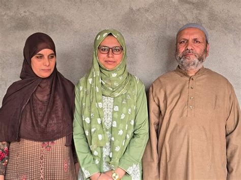 Meet Iqra Farooq From Zakura Tailors Daughter Secures Rank 2 In Jkas