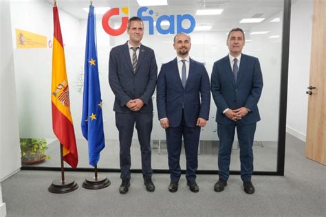 Муртезани во Мадрид се сретна со генералниот секретар на Меѓународна фондација за јавна