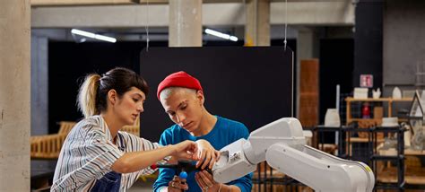 2024 guide to a robotics engineering career coursera