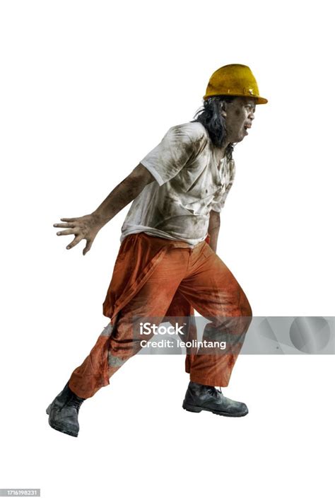 몸에 피와 상처가 있는 무서운 건설 노동자 좀비가 걷고 있다 갈고리 발톱에 대한 스톡 사진 및 기타 이미지 갈고리 발톱 개념 걷기 Istock
