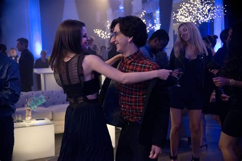 Love Season Release Date Here S When The Show Returns To Netflix Fashion Magazine