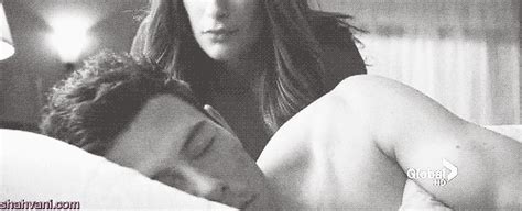 بوسه بر فاکر خواب