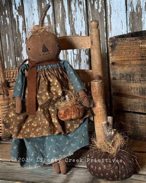 Pin By Glenda Smithwick On Pumpkin Dolls In 2025 Primitive Crafts